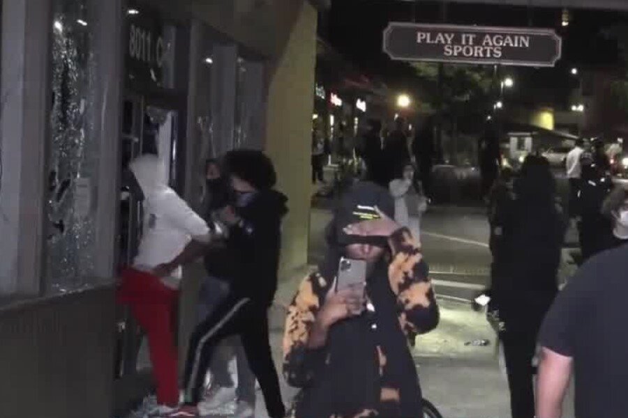 20 Suspects Arrested for Looting Homes During Los Angeles Wildfires ...