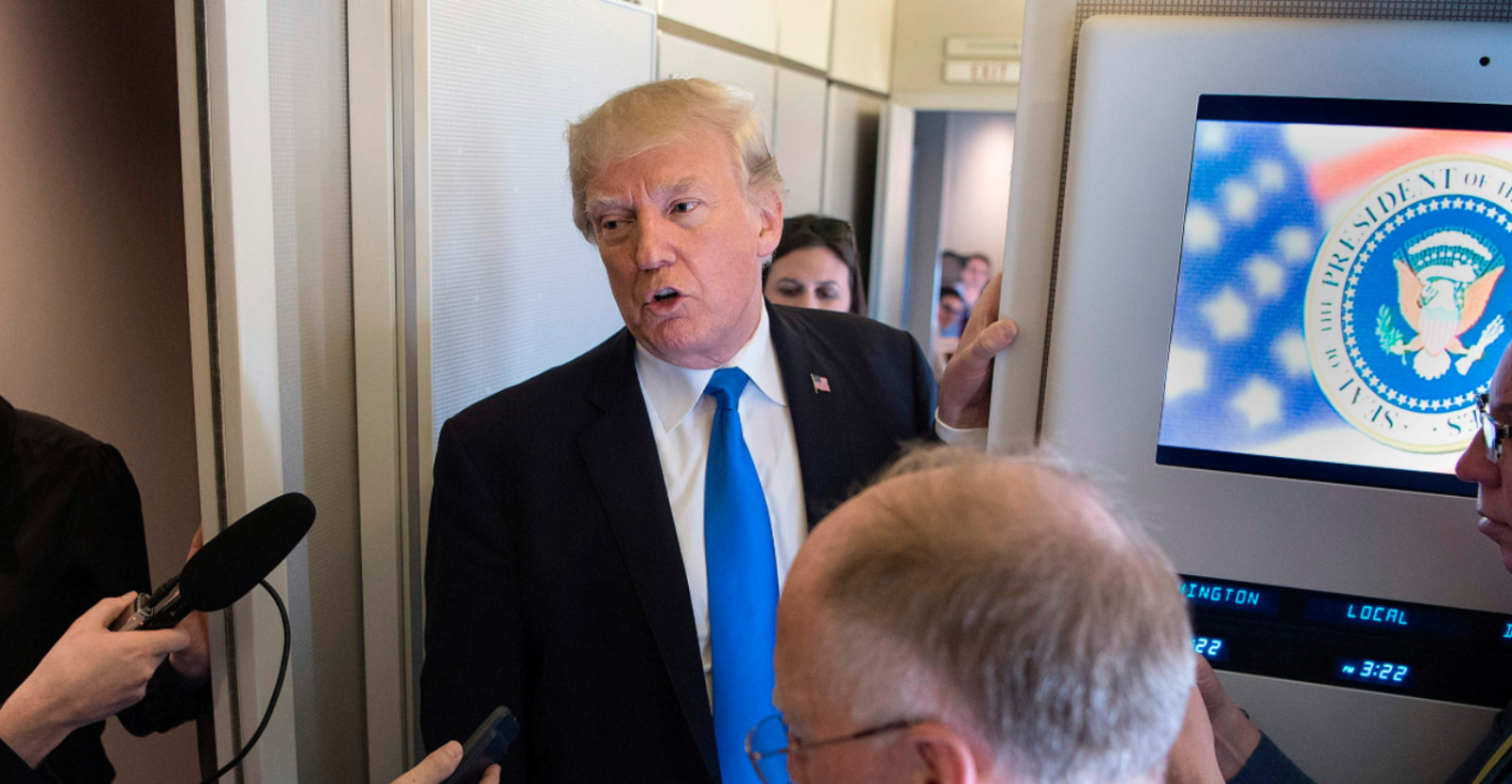 ‘Just Came Out’ - Trump Goes To Reporters On Air Force One and Announces ... - EVOL - Evol News