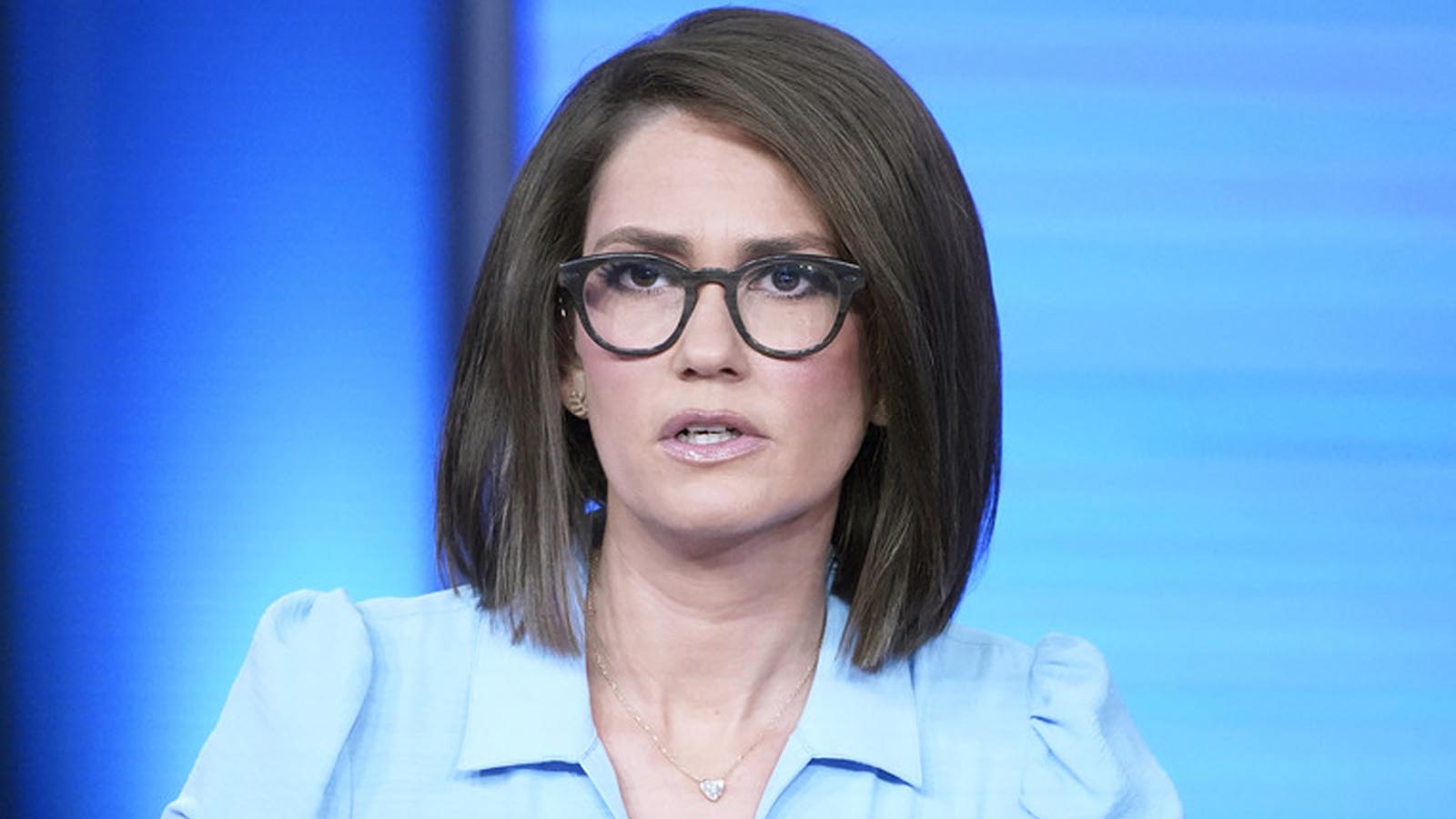 Fox News Host Blames Trump for Biden’s Economy, Immediately Regrets It - EVOL - Evol News